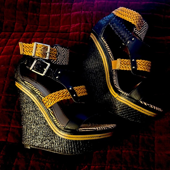 Mossimo Supply Co. | Shoes | New Super Sexy Fun Mossimo Platform ...